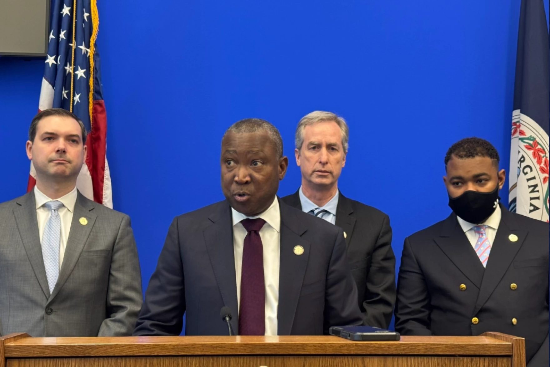 Virginia Democrats warn against Trump’s federal worker buyout as ...